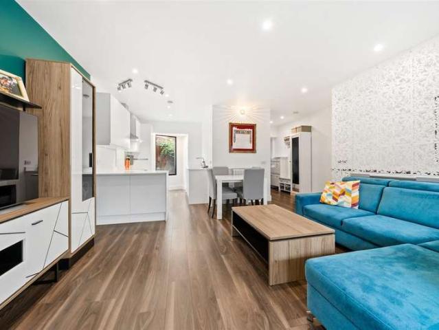 2 Bedroom Flat