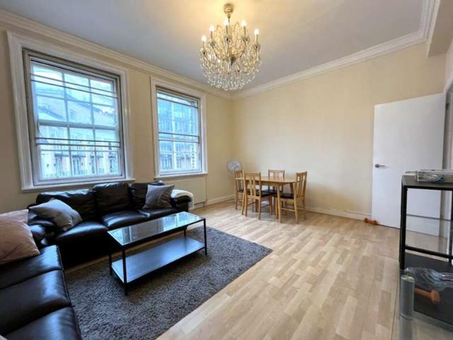 2 Bedroom Flat