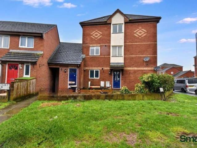 2 Bedroom Flat