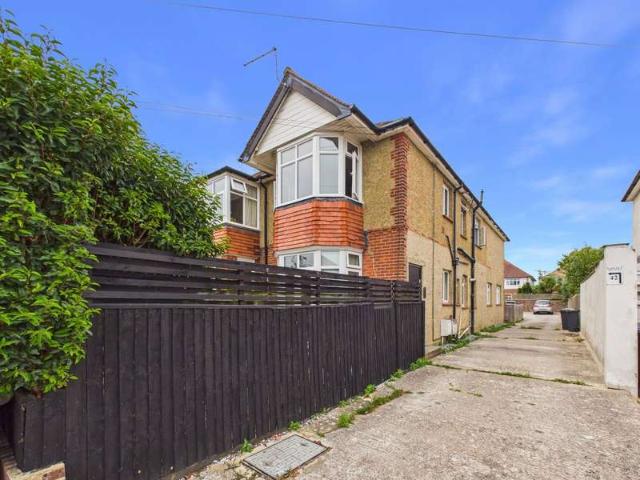 2 Bedroom Flat