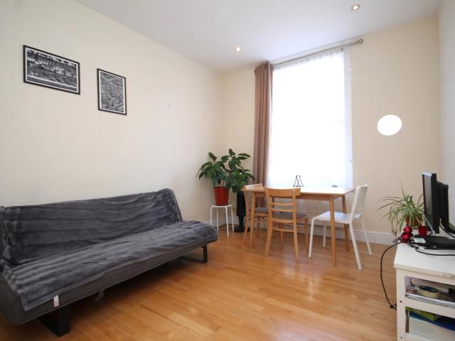 2 Bedroom Flat