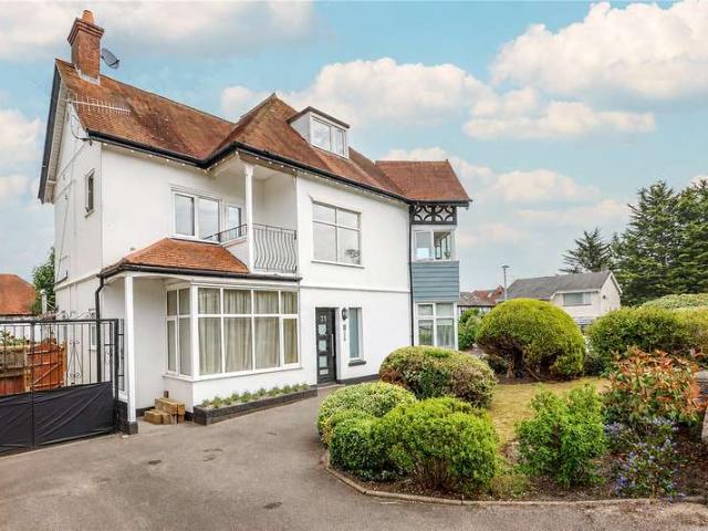 2 Bedroom Flat