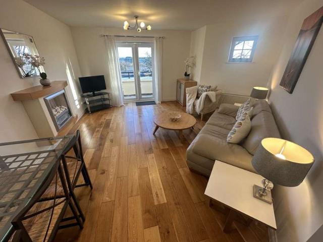 2 Bedroom Flat