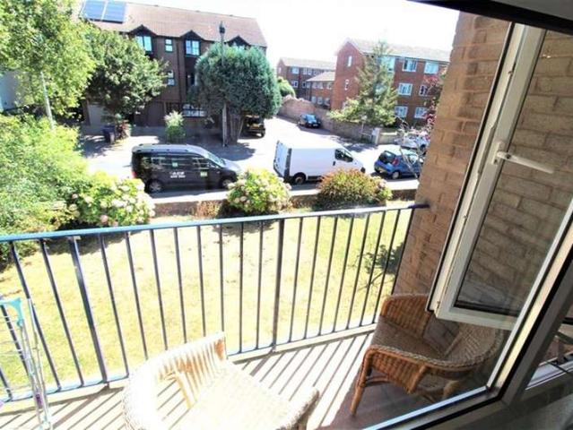 2 Bedroom Flat