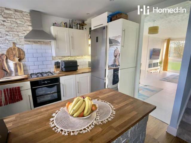 2 Bedroom Flat