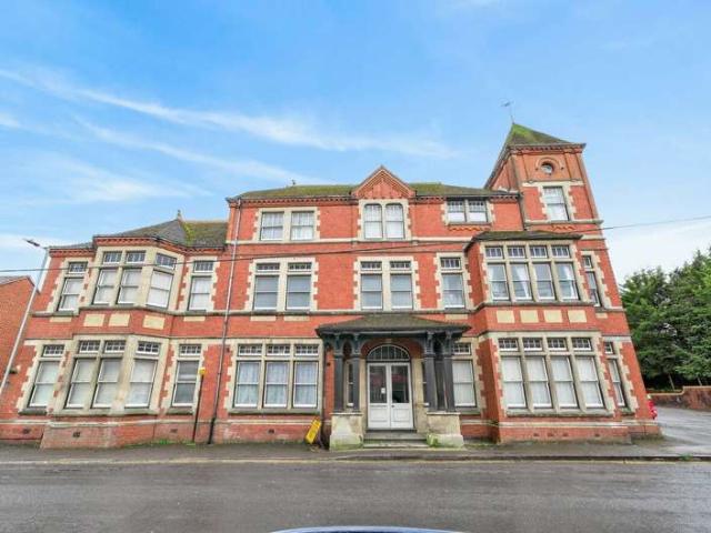 2 Bedroom Flat