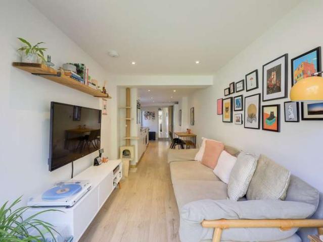 2 Bedroom Flat