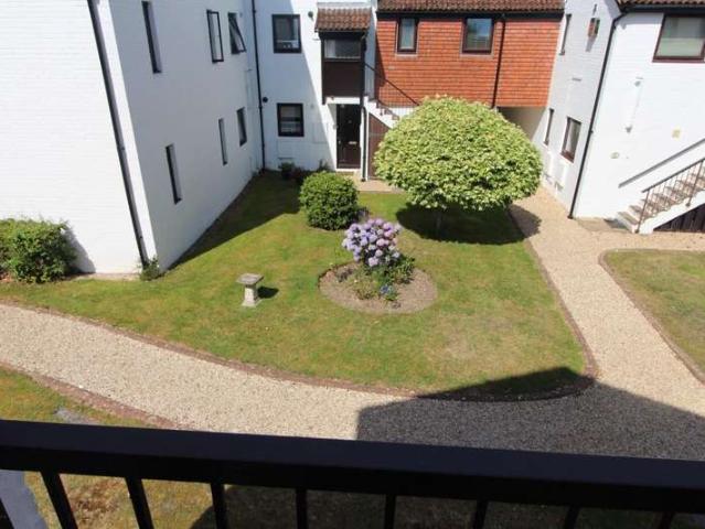 2 Bedroom Flat