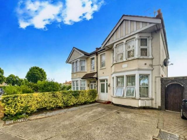 2 Bedroom Flat