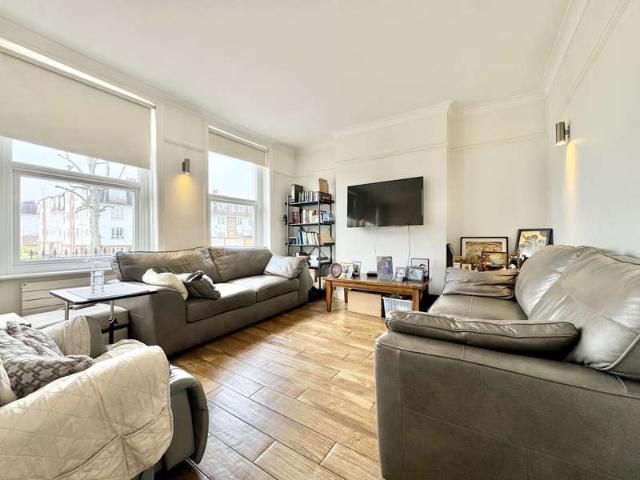 2 Bedroom Flat