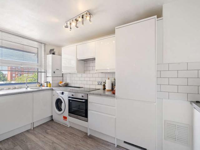 2 Bedroom Flat