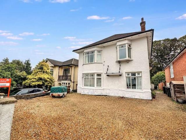 2 Bedroom Flat