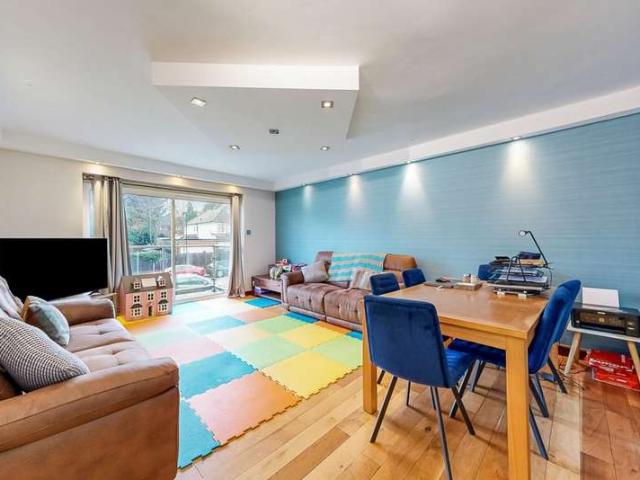 2 Bedroom Flat