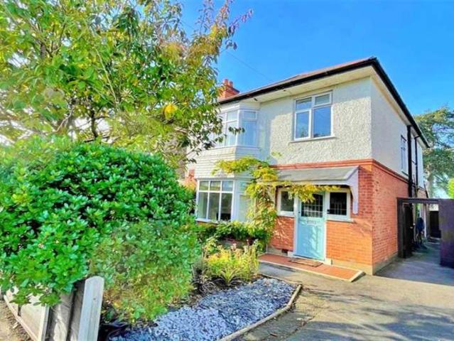 2 Bedroom Flat