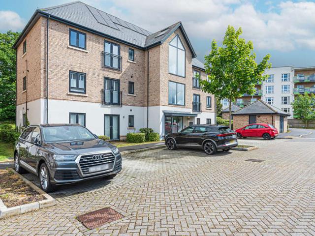 2 Bedroom Flat