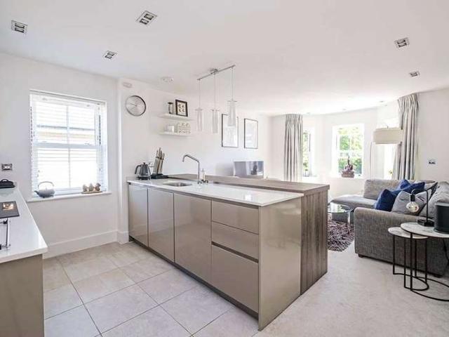 2 Bedroom Flat