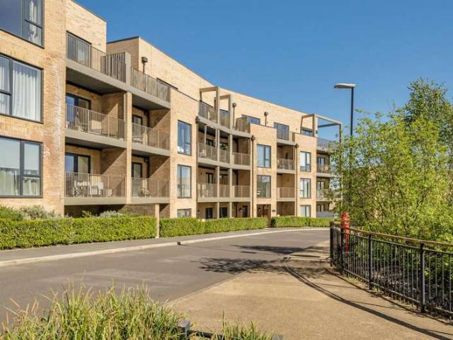 2 Bedroom Flat