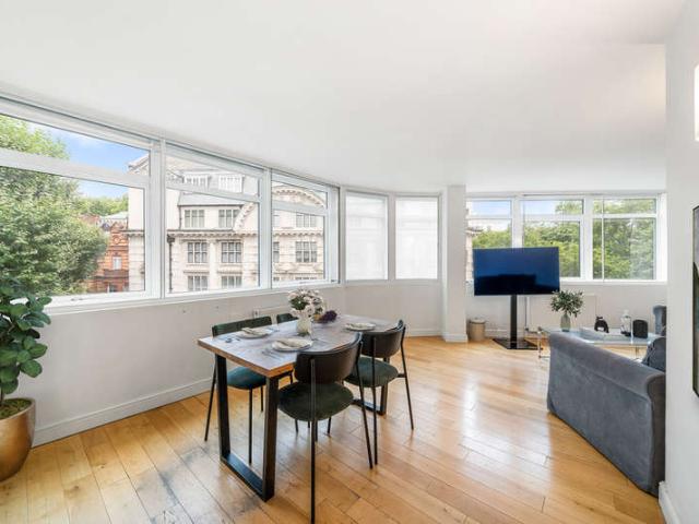 2 Bedroom Flat