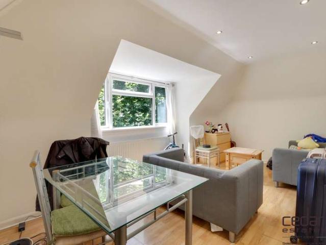2 Bedroom Flat