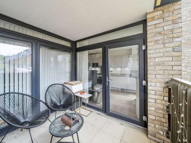 2 Bedroom Flat