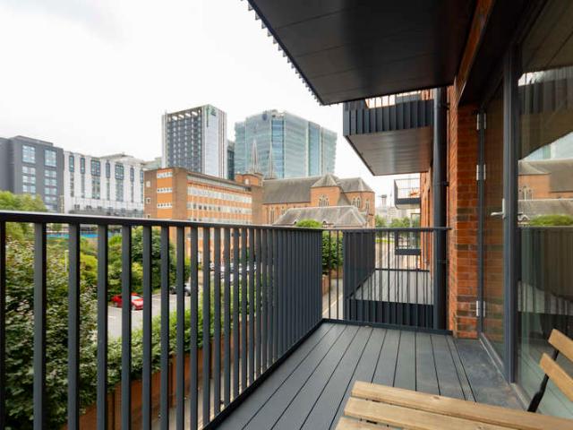 2 Bedroom Flat