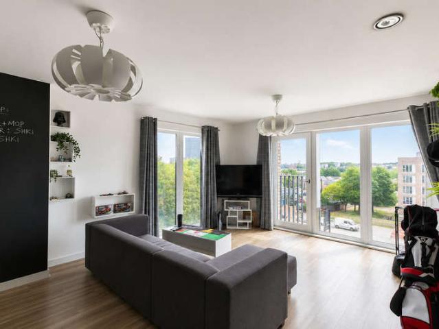 2 Bedroom Flat