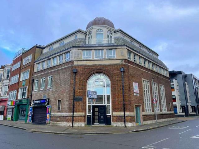 2 Bedroom Flat