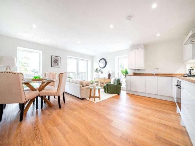 2 Bedroom Flat