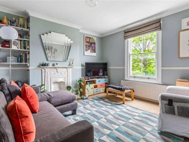 2 Bedroom Flat
