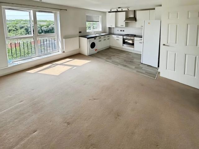 2 bedroom flat