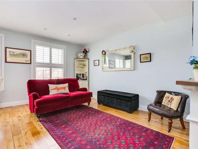 2 Bedroom Flat