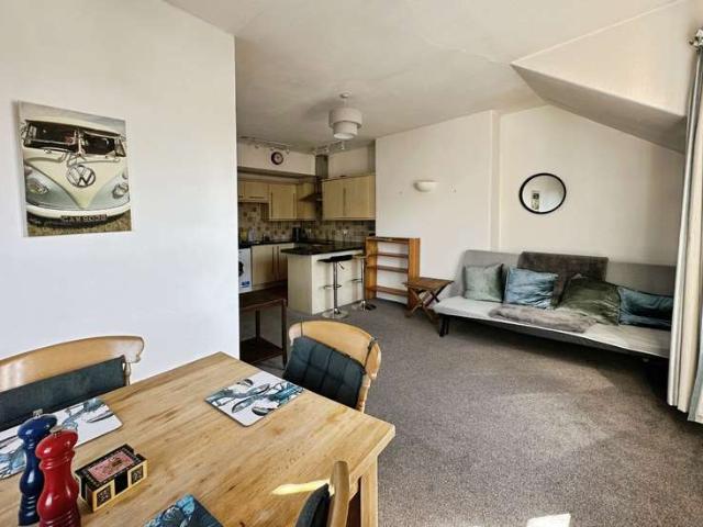 2 Bedroom Flat