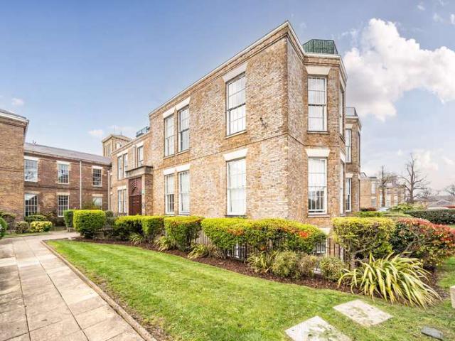 2 Bedroom Flat