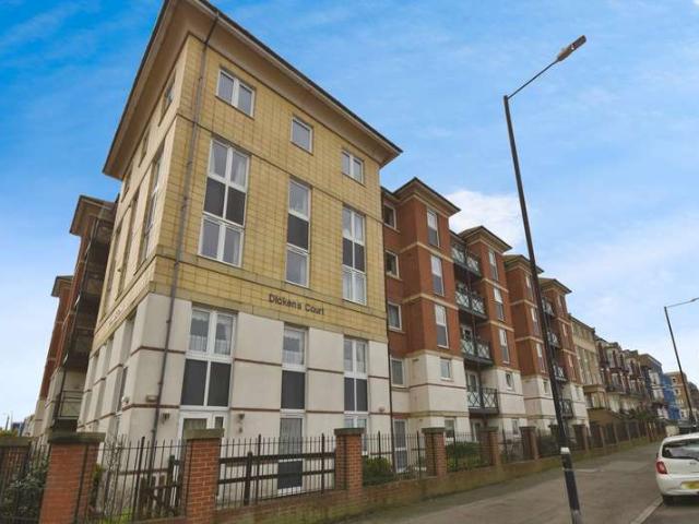 2 Bedroom Flat
