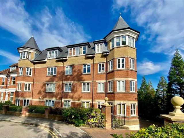 2 Bedroom Flat