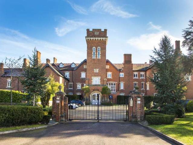 2 Bedroom Flat