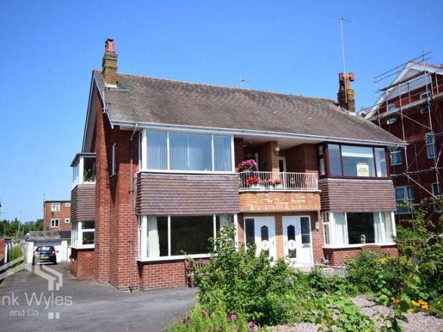 2 Bedroom Flat