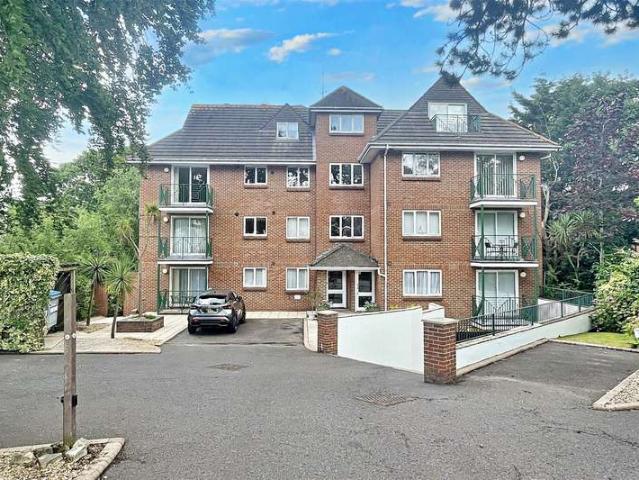 2 Bedroom Flat