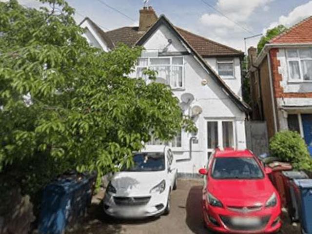 2 Bedroom Flat