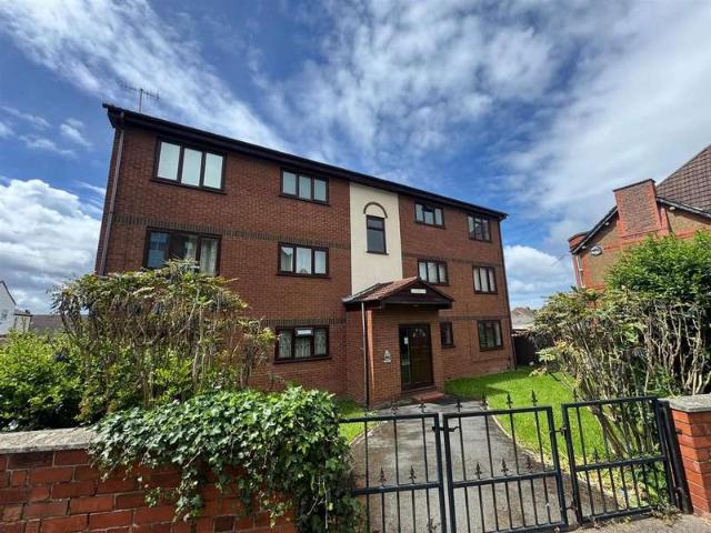 2 Bedroom Flat