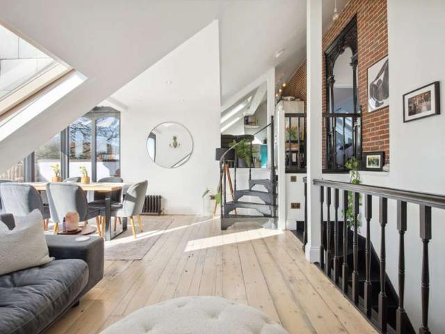 2 Bedroom Flat