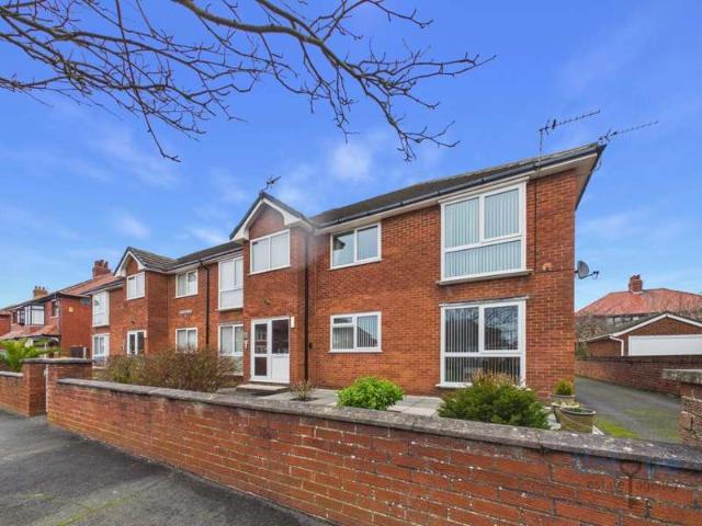 2 Bedroom Flat