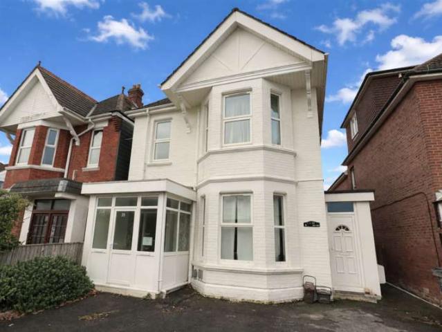 2 Bedroom Flat