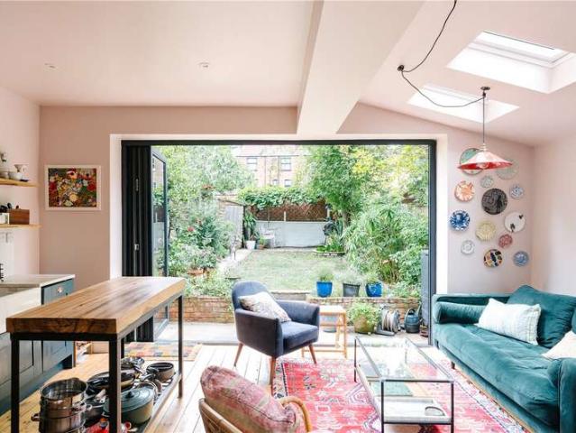 2 Bedroom Flat