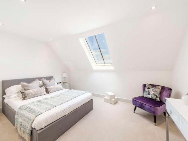 2 Bedroom Flat