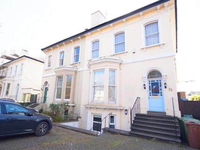 2 Bedroom Flat