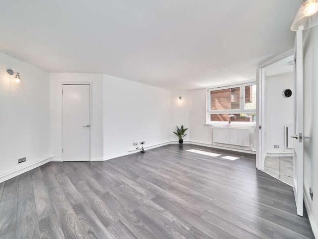 2 Bedroom Flat