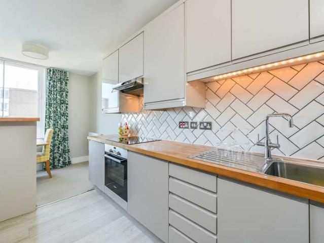2 Bedroom Flat