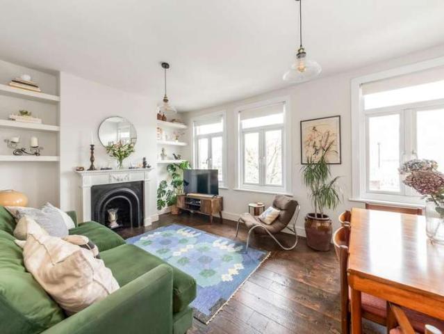 2 Bedroom Flat
