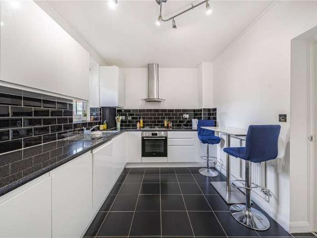 2 Bedroom Flat